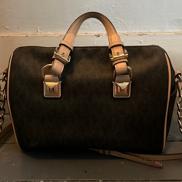 MICHAEL Michael Kors | Bags | Black Crossbody Michael Lord | Poshmark